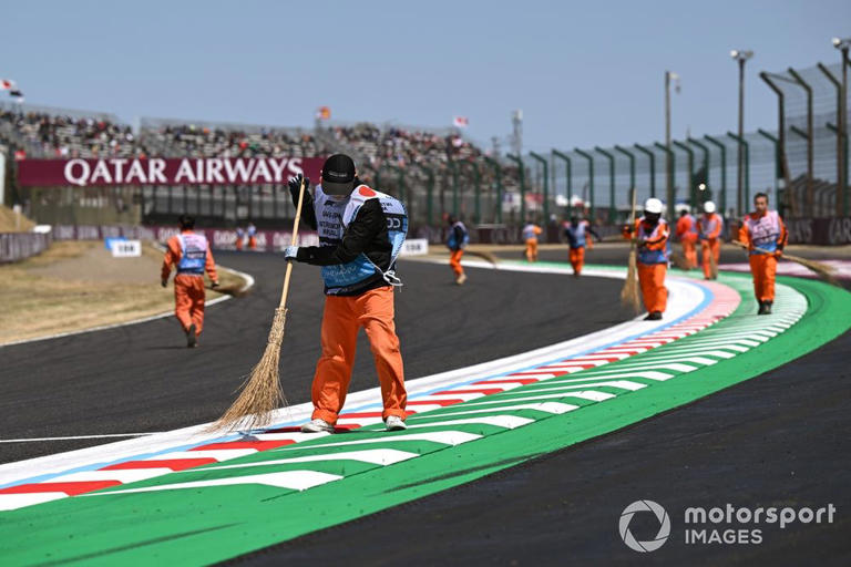 Here’s how to become a Formula 1 race marshal