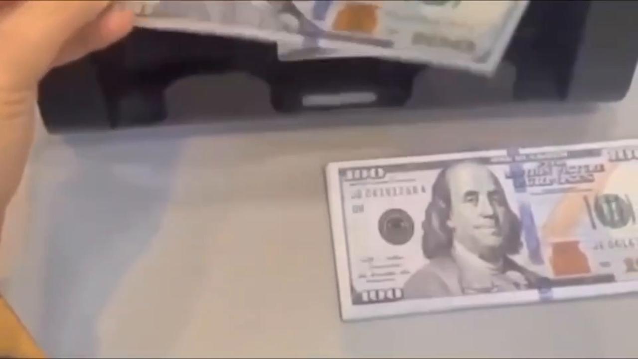 American tourist arrested 'for using counterfeit notes at currency ...