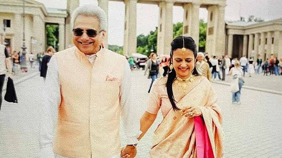 TMC MP Mahua Moitra Ties Knot With BJP MP Pinaki Misra In Germany ...