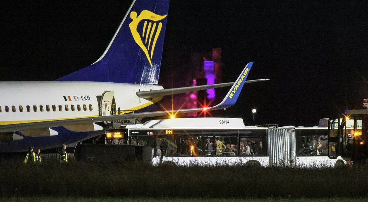 Paura sul volo Berlino-Milano, turbolenza costringe il pilota all ...