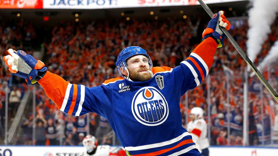 Edmonton Oilers defeat Florida Panthers in overtime to take Game 1 of ...