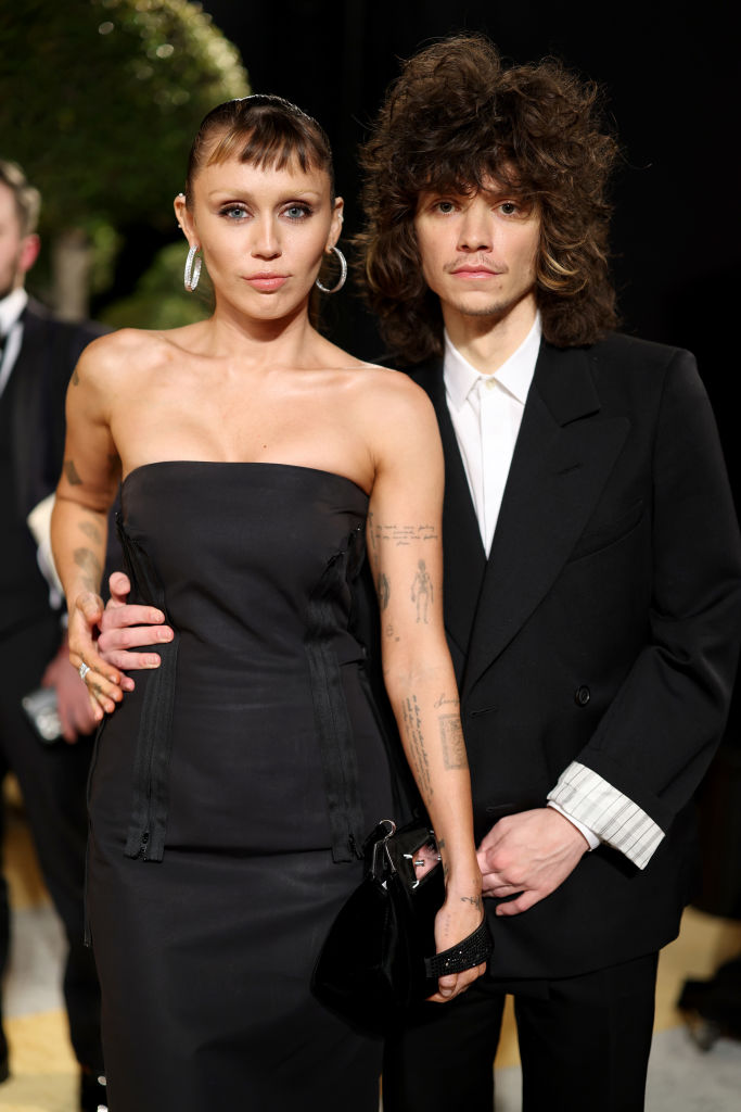 Miley Cyrus takes cheeky swipe at ex-husband Liam Hemsworth after ...