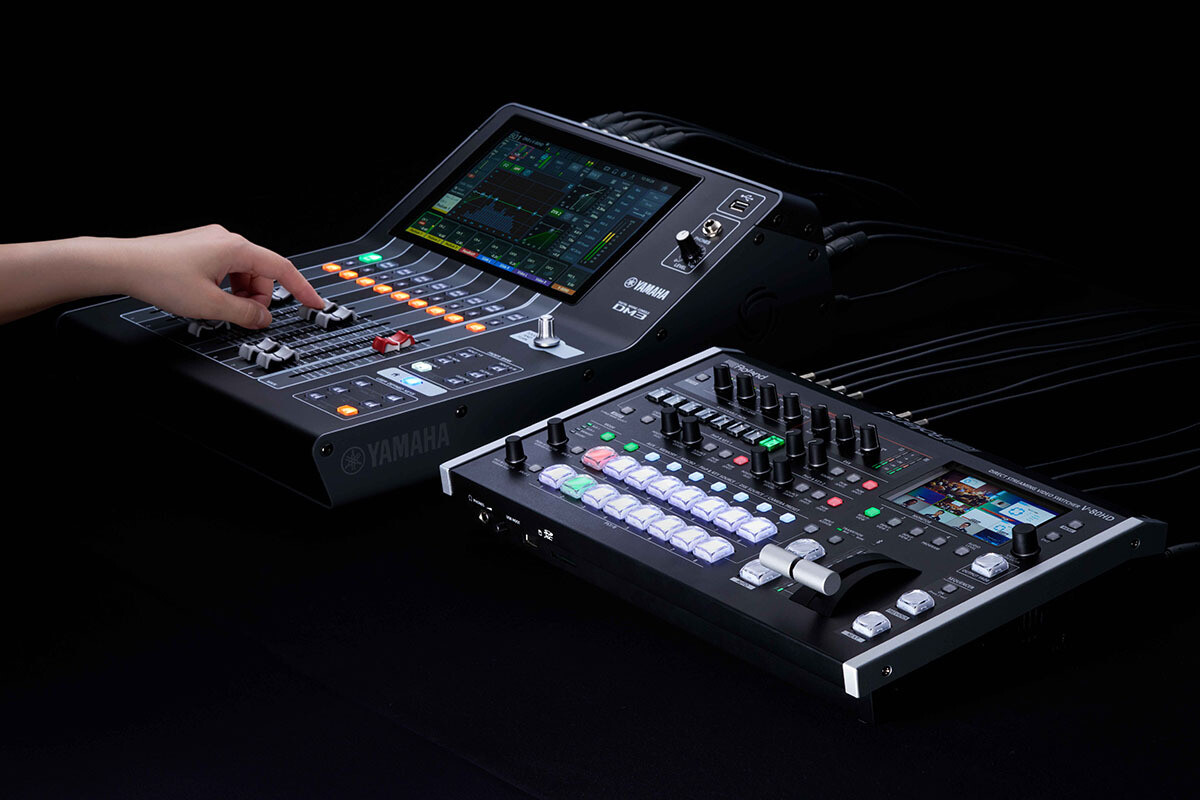 ローランド「V-80HD」とヤマハ「DM3シリーズ」の機能連携が発表