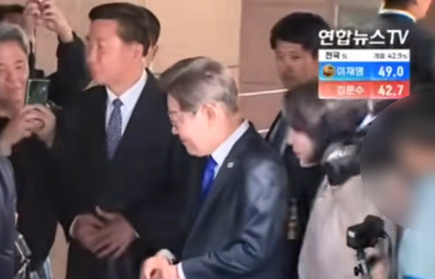 김혜경 여사 밀친 MBN 공식 사과…"실수, 대통령실에 사과"