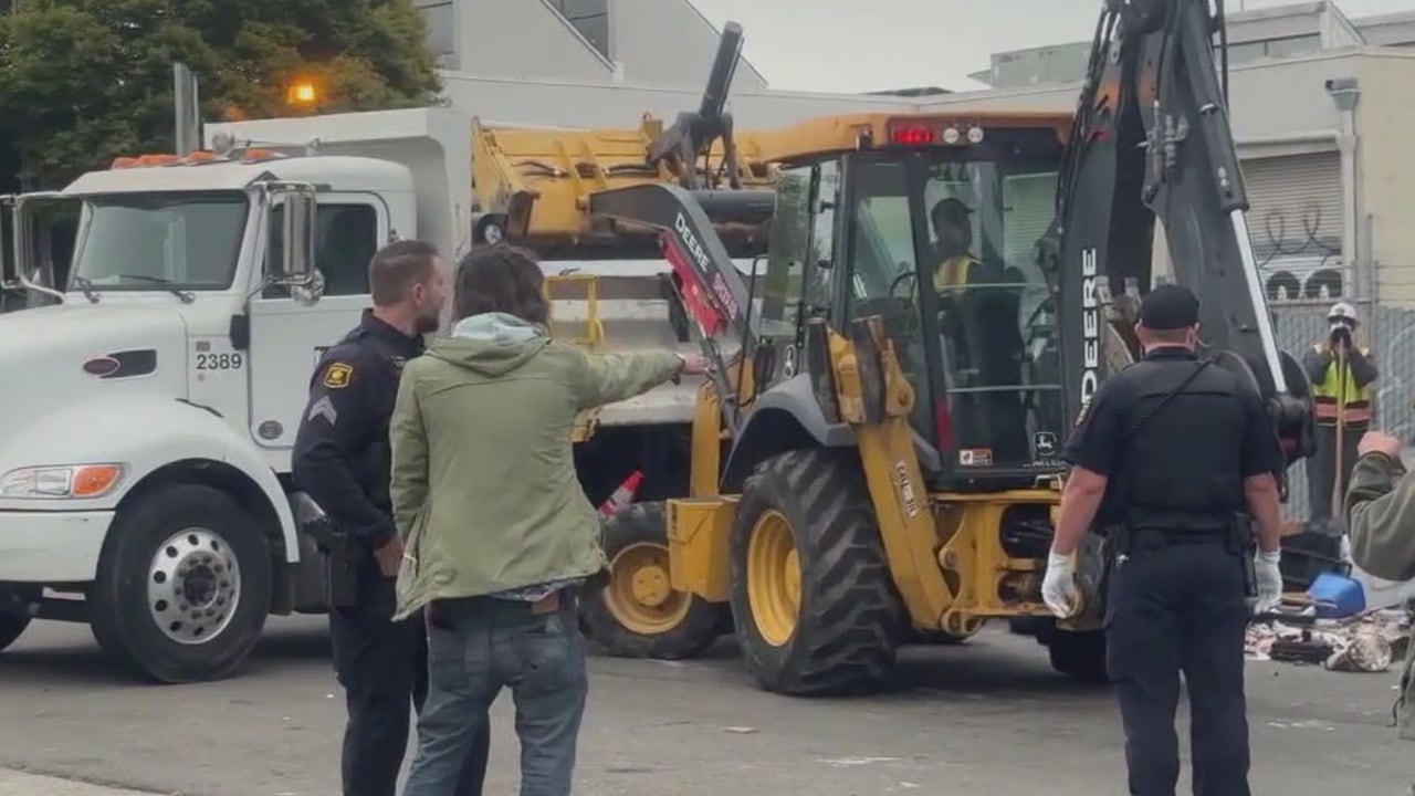 Federal judge orders Berkeley to temporarily halt encampment removal