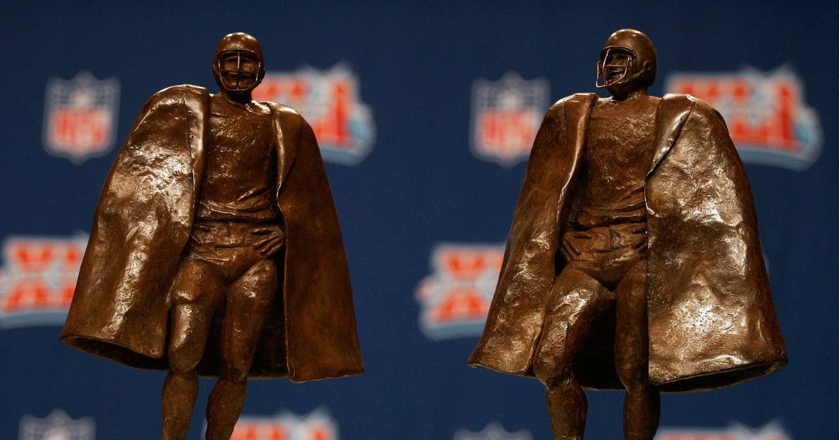 Former NFL Player Steve Wright, Model for Figure Atop League's Most ...