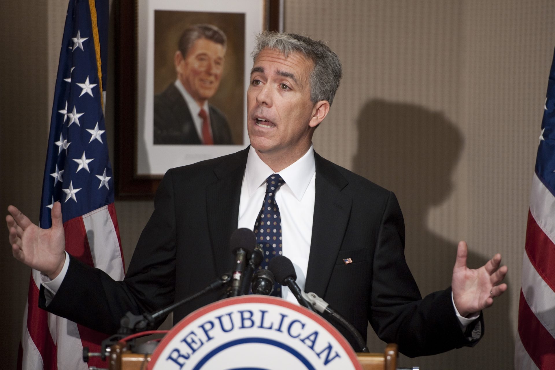 'Ignorant, lying madman': Joe Walsh rages at Trump as he joins Democrats