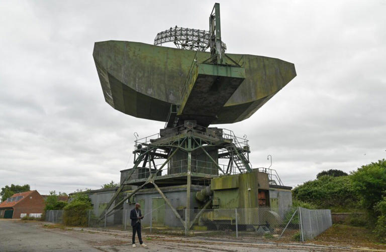 Former Dragon’s Den contestant transforms Cold War radar into working ...