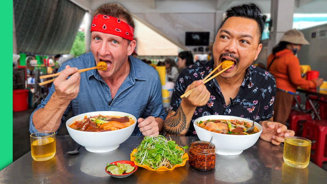 The surprising noodle Vietnam loves most! It’s not pho!