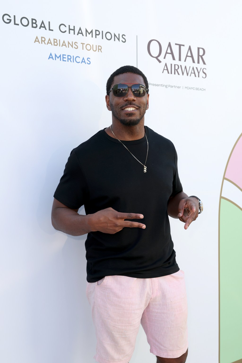 Jonathan Vilma, NFL analyst and ex-Jets star, arrested in Miami