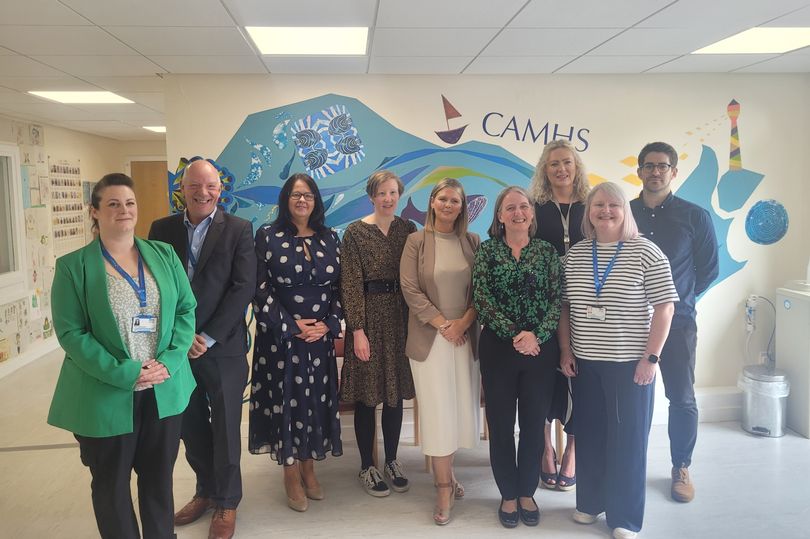 Minister makes Stirling visit as improved CAMHS waiting times hailed