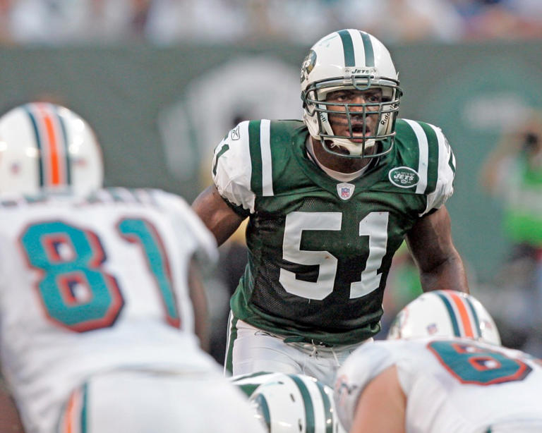Jonathan Vilma, NFL analyst and ex-Jets star, arrested in Miami