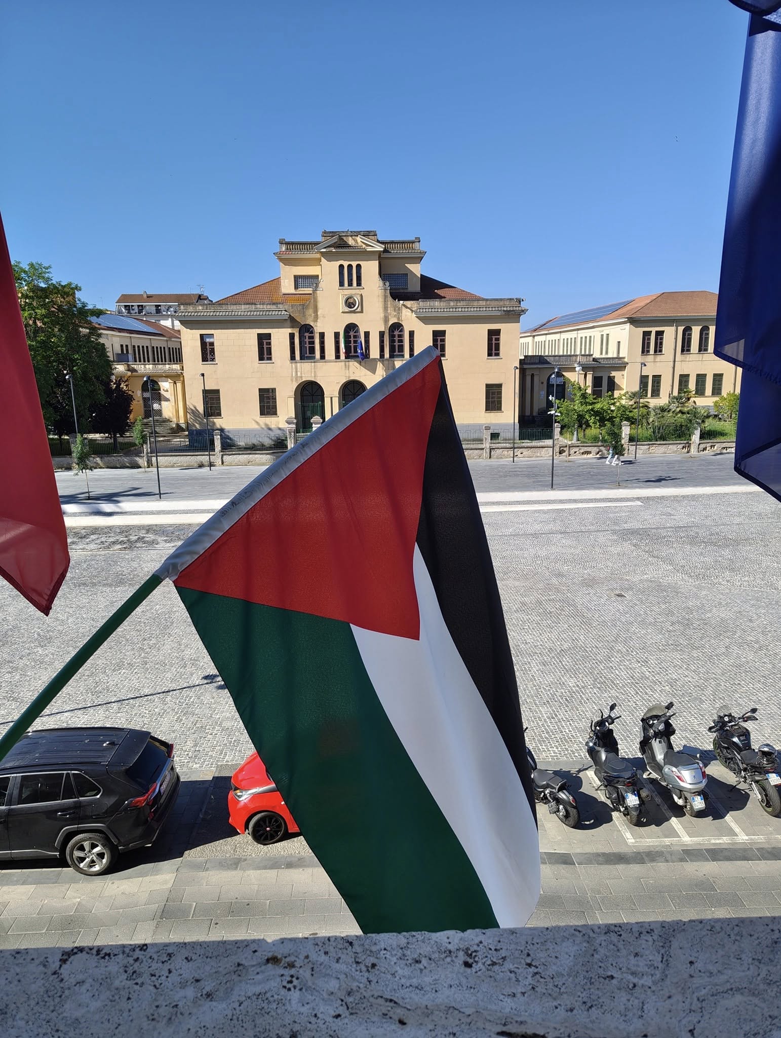 Oltre 100 comuni calabresi espongono la bandiera palestinese