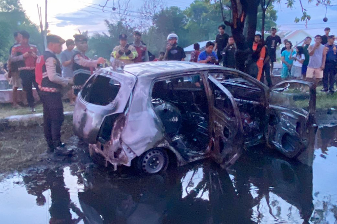 Kesaksian Warga saat Mobil Angkut Drum BBM Terbakar: Suara Ledakan ...