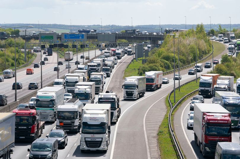 Warning to millions of M25 drivers as motorway estimated to have 238 ...