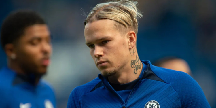 Chelsea Cite Reasons for Stripping Mudryk of Number 10 Jersey