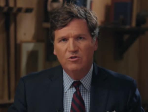 Explosive Interview: CIA Veteran Tells Tucker Carlson Agency Can Hold ...