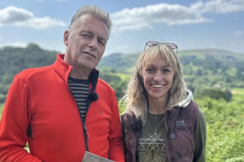 Springwatch's Chris Packham hits back at 'savage' viewer complaints ...