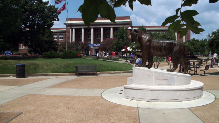 TN Attorney General sues Dept. of Education for discrimination