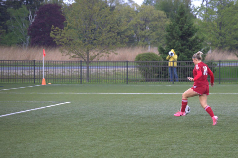 Despite move to new division, goal remains the same for Prairie girls ...