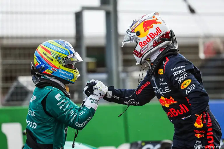 Wat Verstappens FIA-licentie betekent, line-up-mogelijkheden met Alonso ...