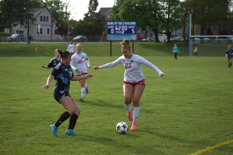 Despite move to new division, goal remains the same for Prairie girls ...