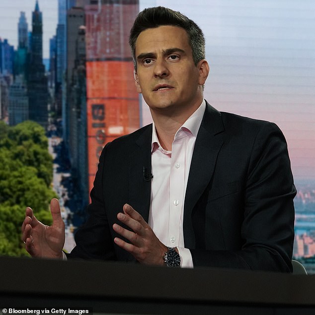 Anderson Cooper's enormous CNN salary revealed as news channel circles ...