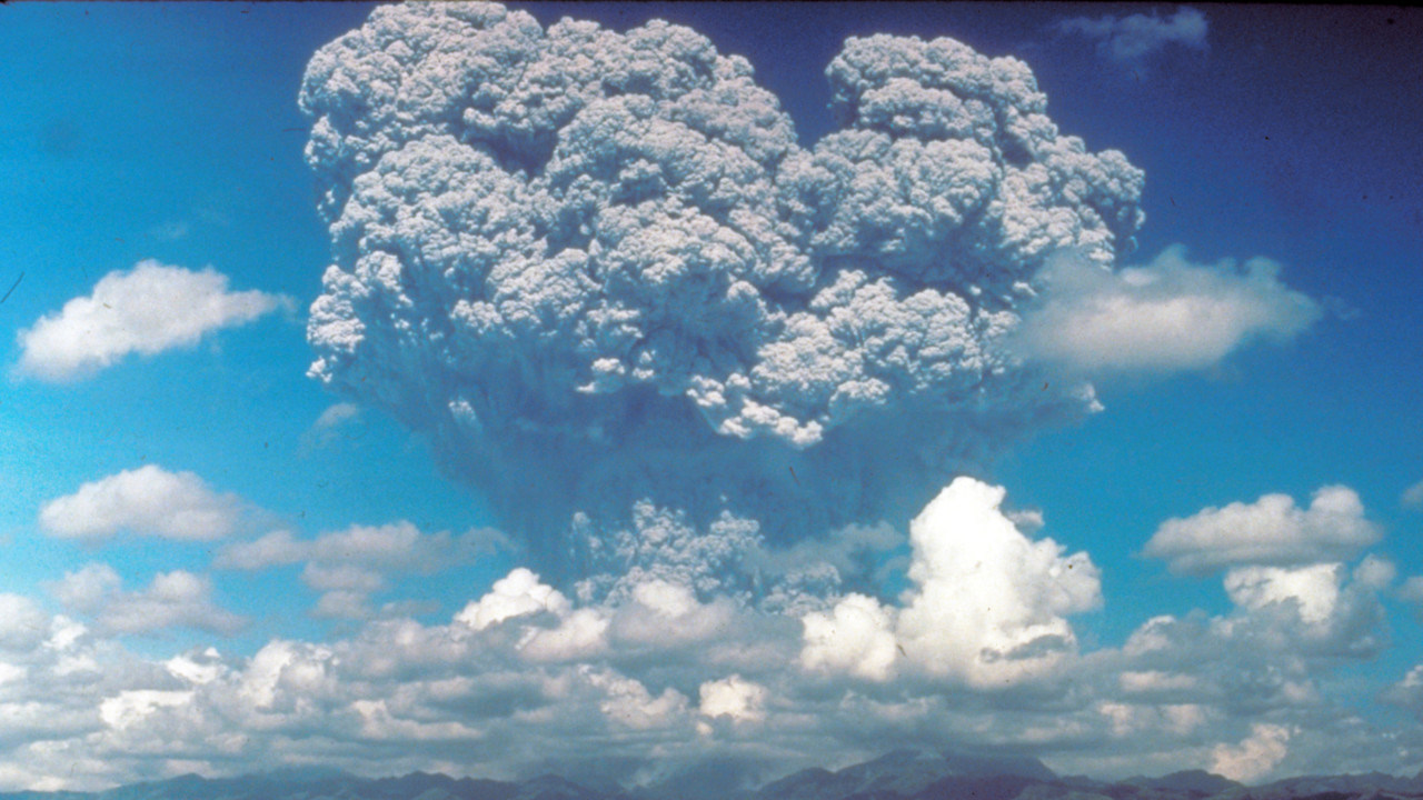 Mount Pinatubo’s cataclysmic eruption happened during a typhoon Mount Pinatubo’s cataclysmic eruption happened during a typhoon