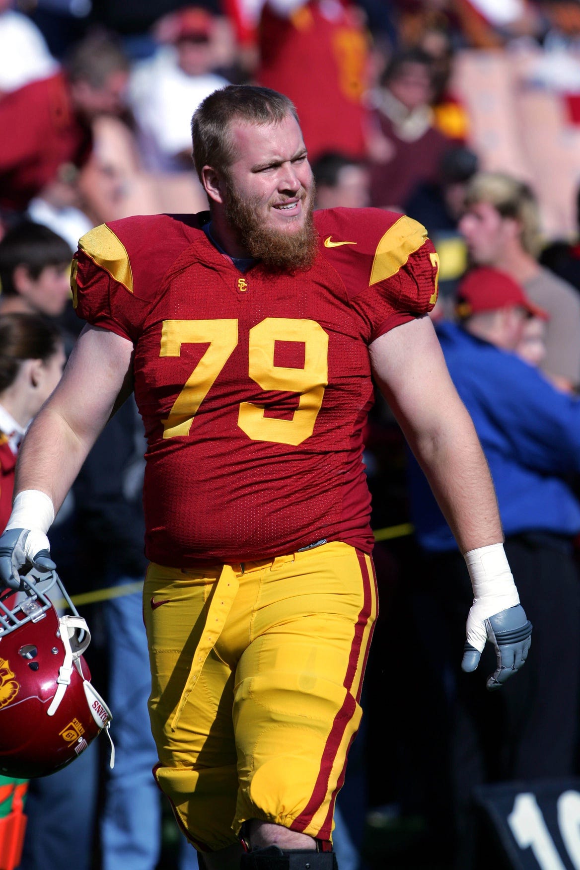 USC football countdown to kickoff continues—Sam Baker in focus