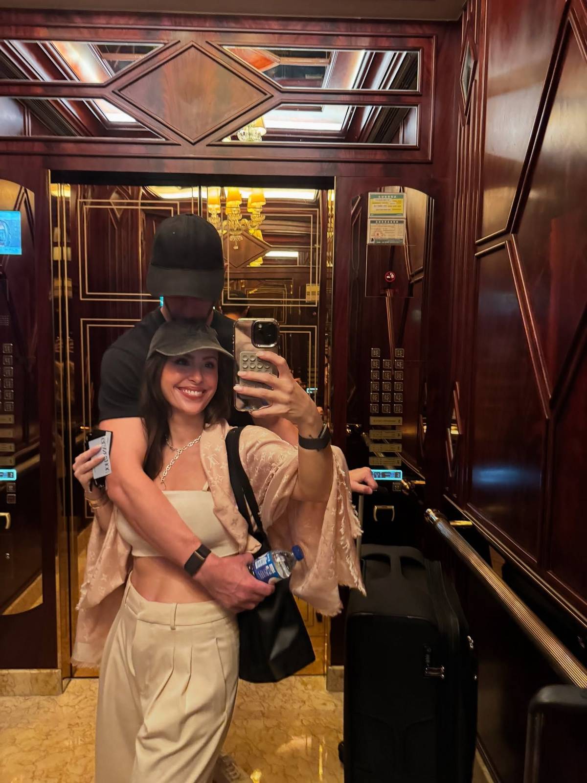 Inês Mocho viaja para a China com companhia especial — Veja as imagens