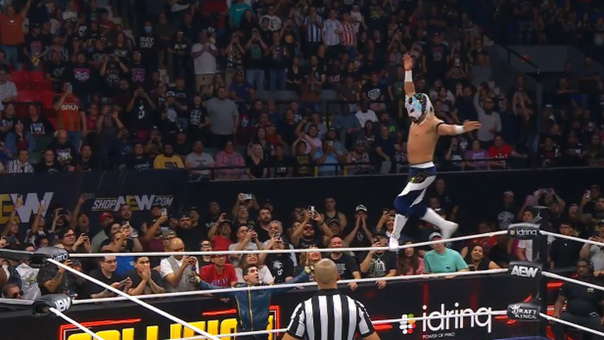 AEW pulled Komander from Dynamite due to legit injury; Ultimo Guerrero ...