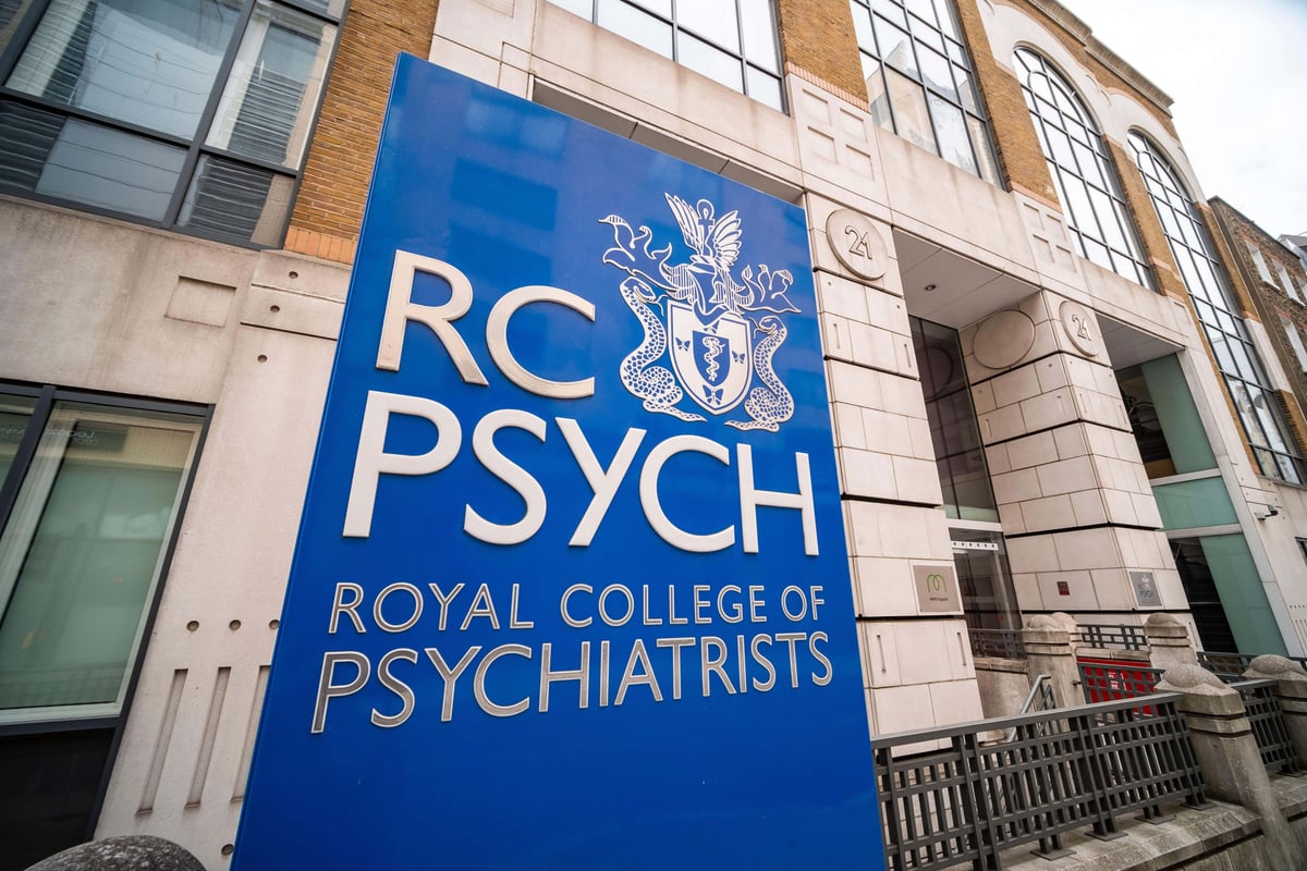 Psychiatrists voice concern at royal college’s opposition to assisted ...