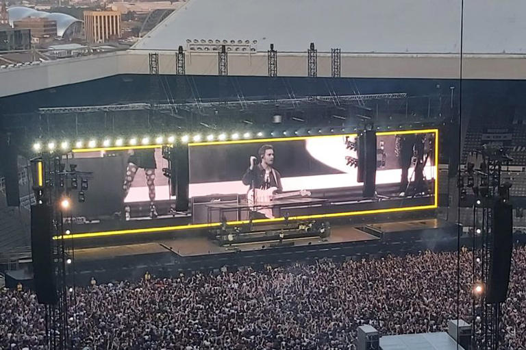 The spectacular moment Sam Fender enters St James' Park stage to ...