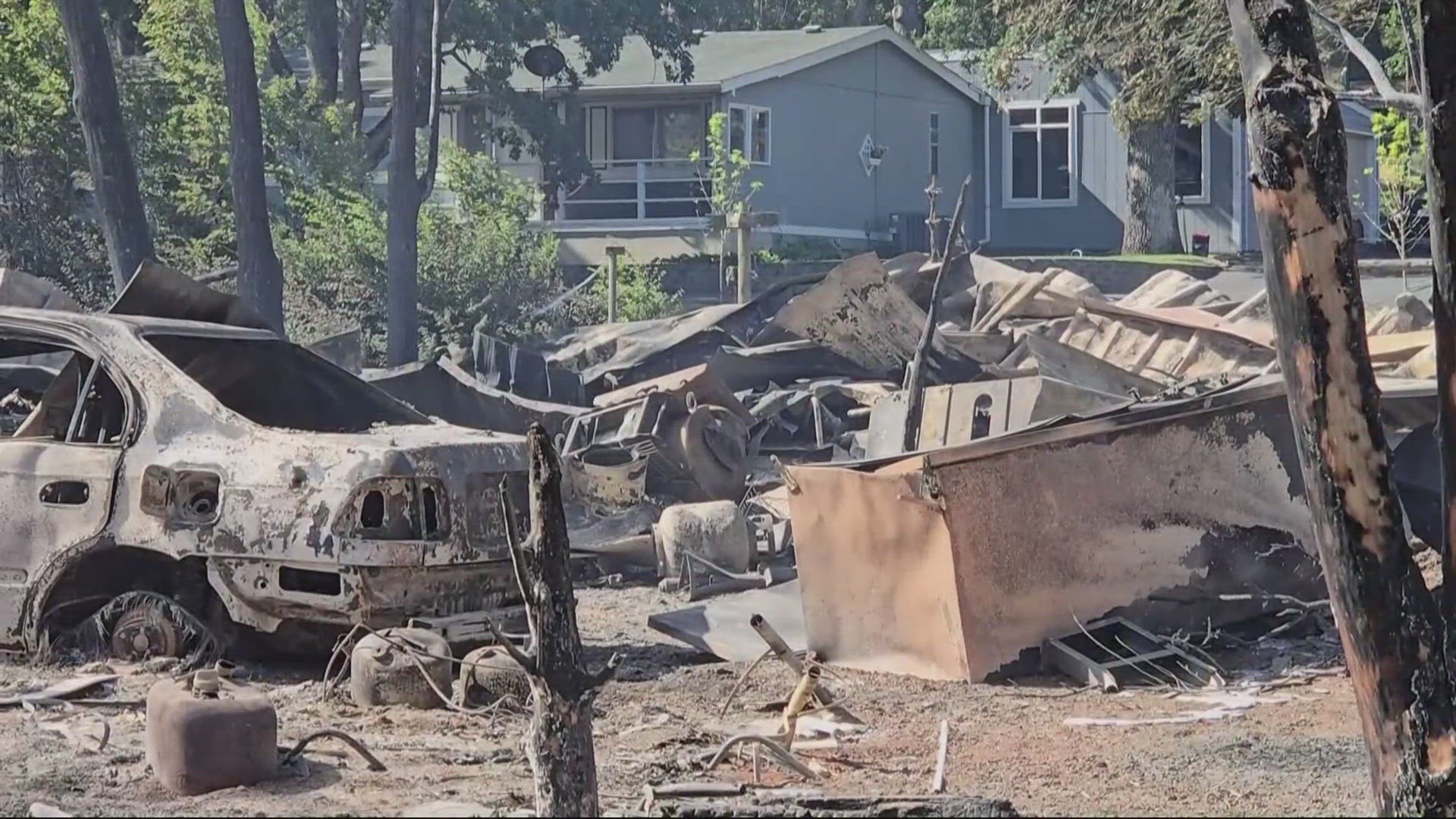 Rowena Fire destroys 20 homes, grows near The Dalles