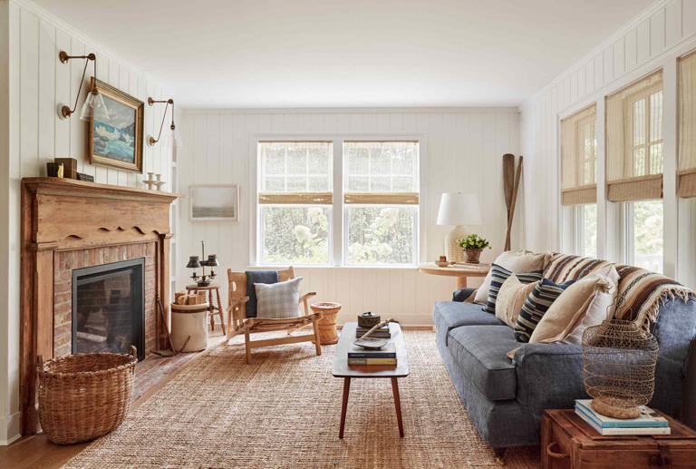 6 Decorating Tricks Minimalists Swear by to Keep Small Spaces Airy and ...
