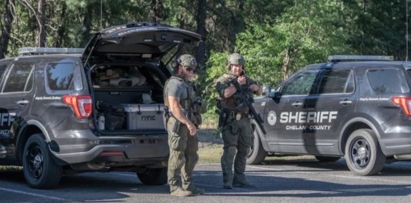 Cadaver dog to hunt for Travis Decker, girls' mother speaks publicly ...