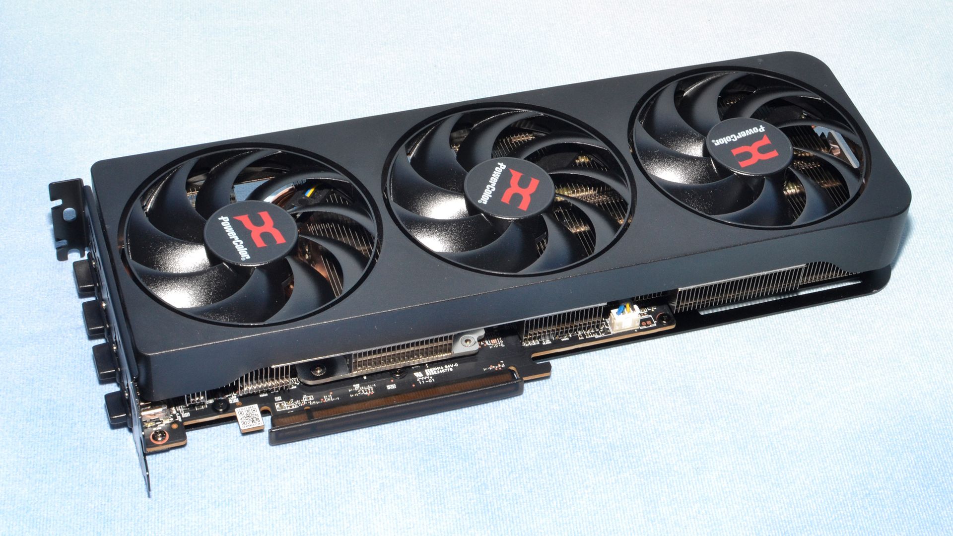AMD RX 9070 XT GDDR6 sources have a small effect on performance ...