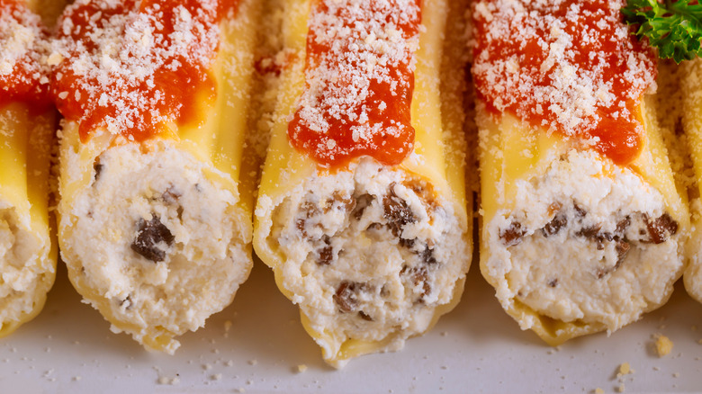 12 Expert Tips And Tricks For Making Delicious Manicotti