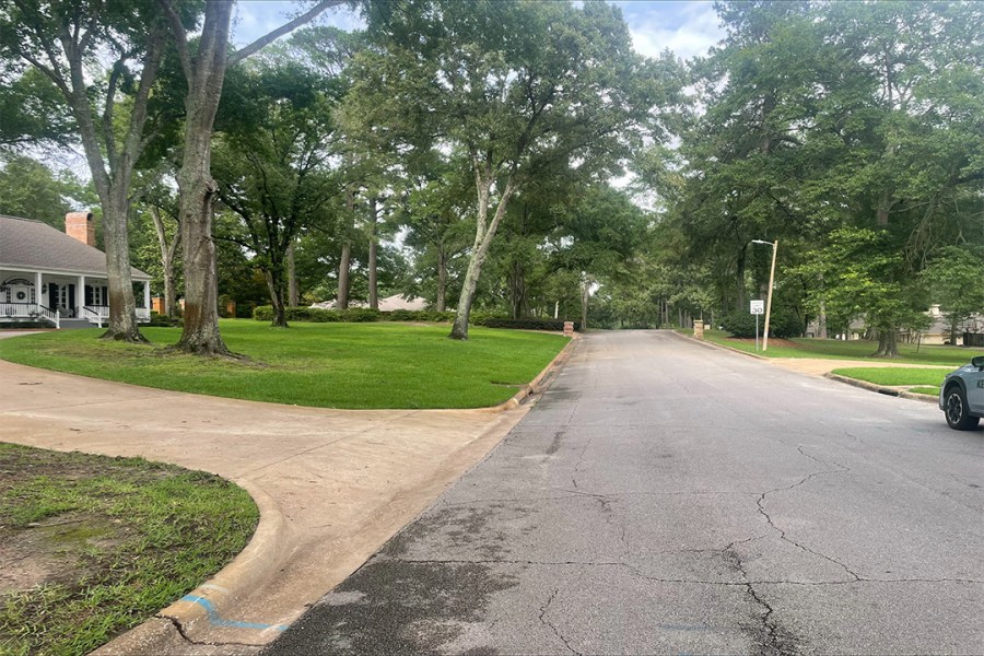 Police identify 3 family members found dead inside Nacogdoches home