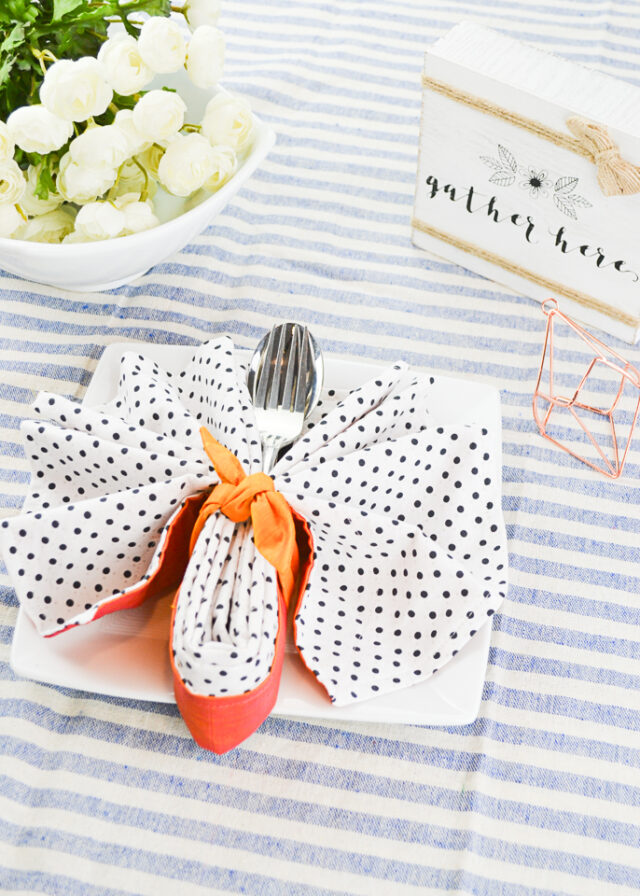 DIY Cloth Napkins for Pretty Tables