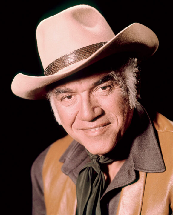 5 Things You Never Knew About Lorne Greene, Ben Cartwright From ‘Bonanza’