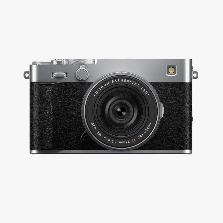 Fujifilm’s Beautiful New Mirrorless Camera Has Serious Old-School Vibes