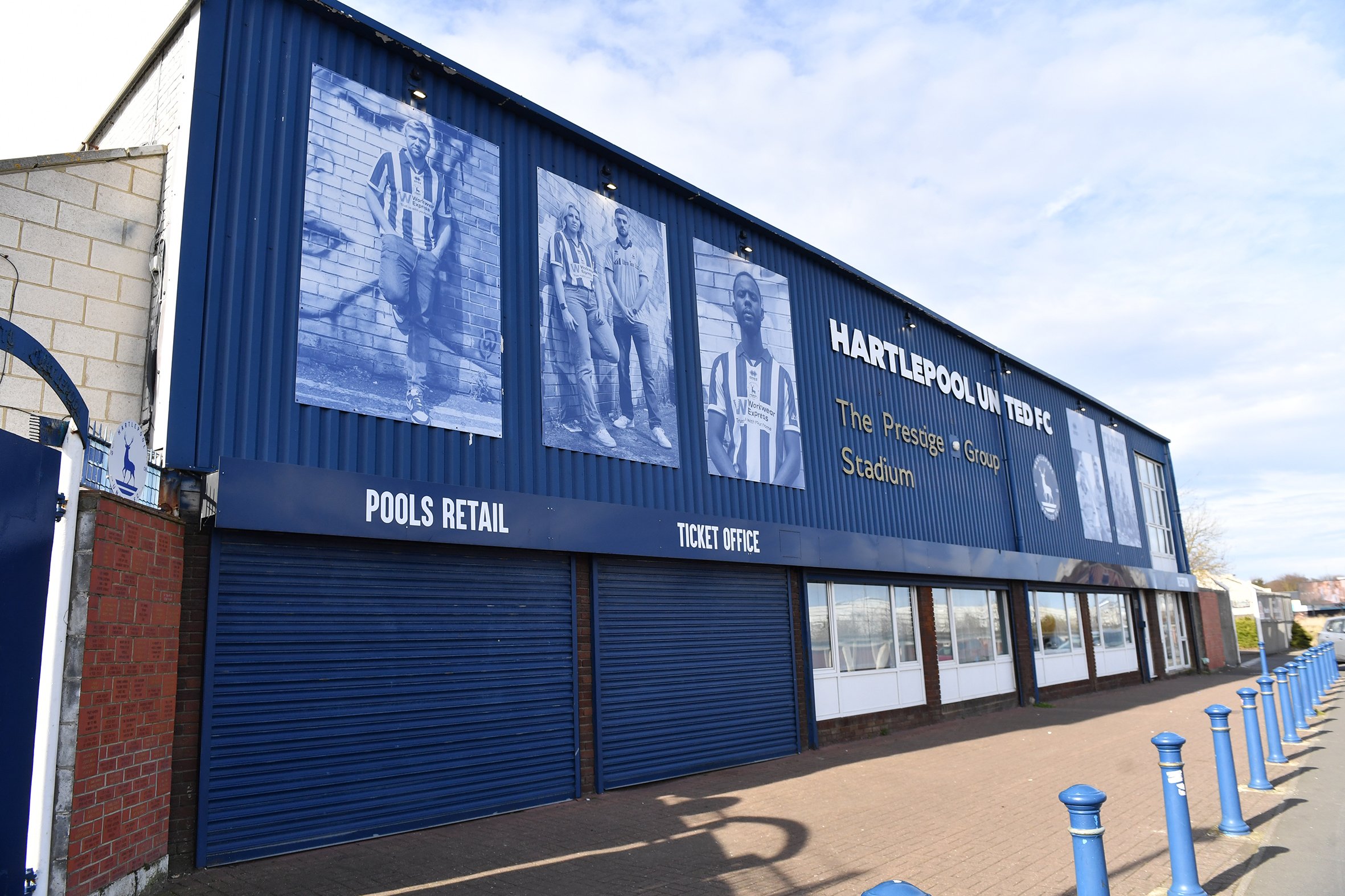 Hartlepool United sack Anthony Limbrick - club statement