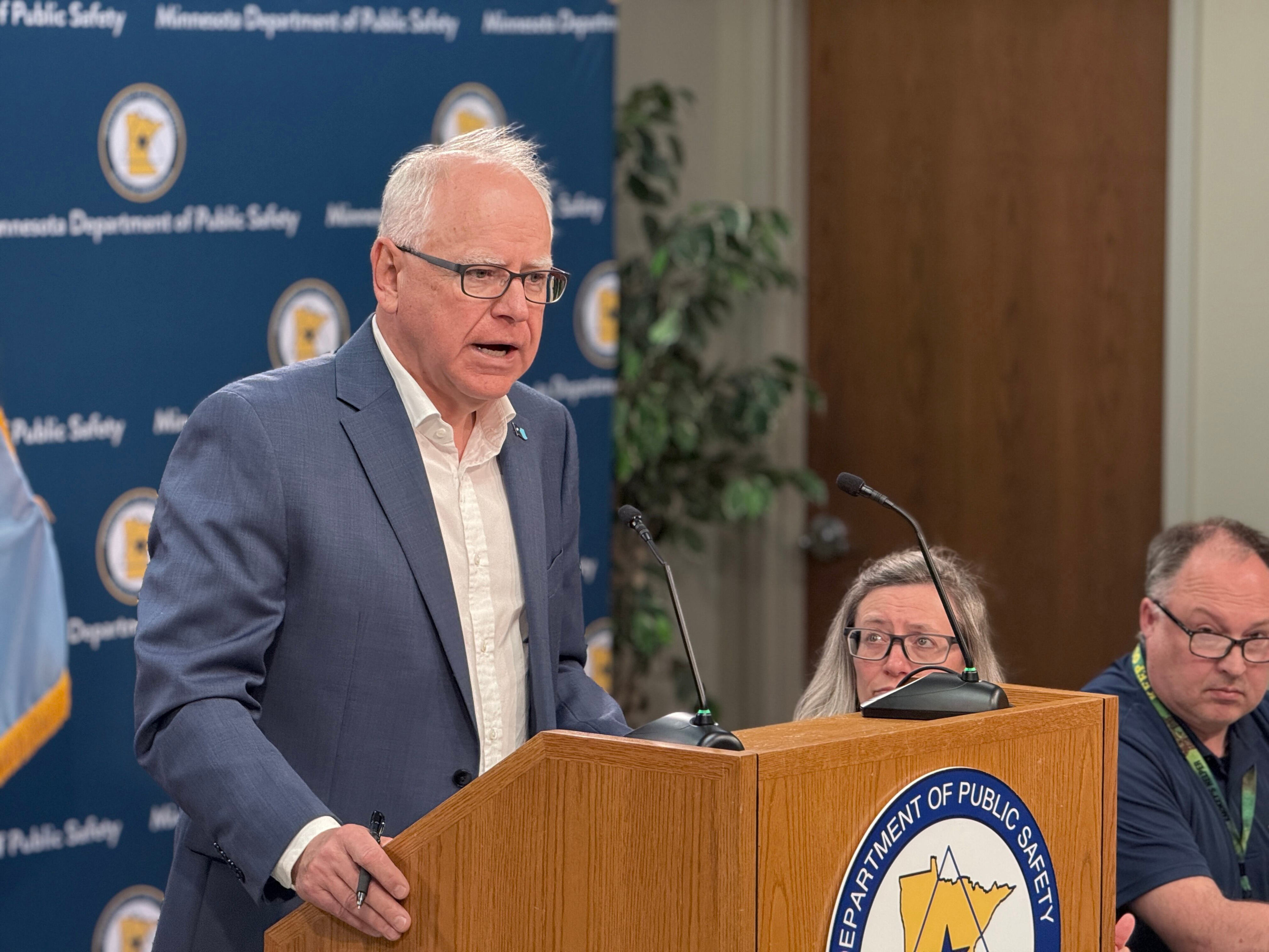 Walz says MN follows all laws & is asked about comparing ICE to Gestapo ...