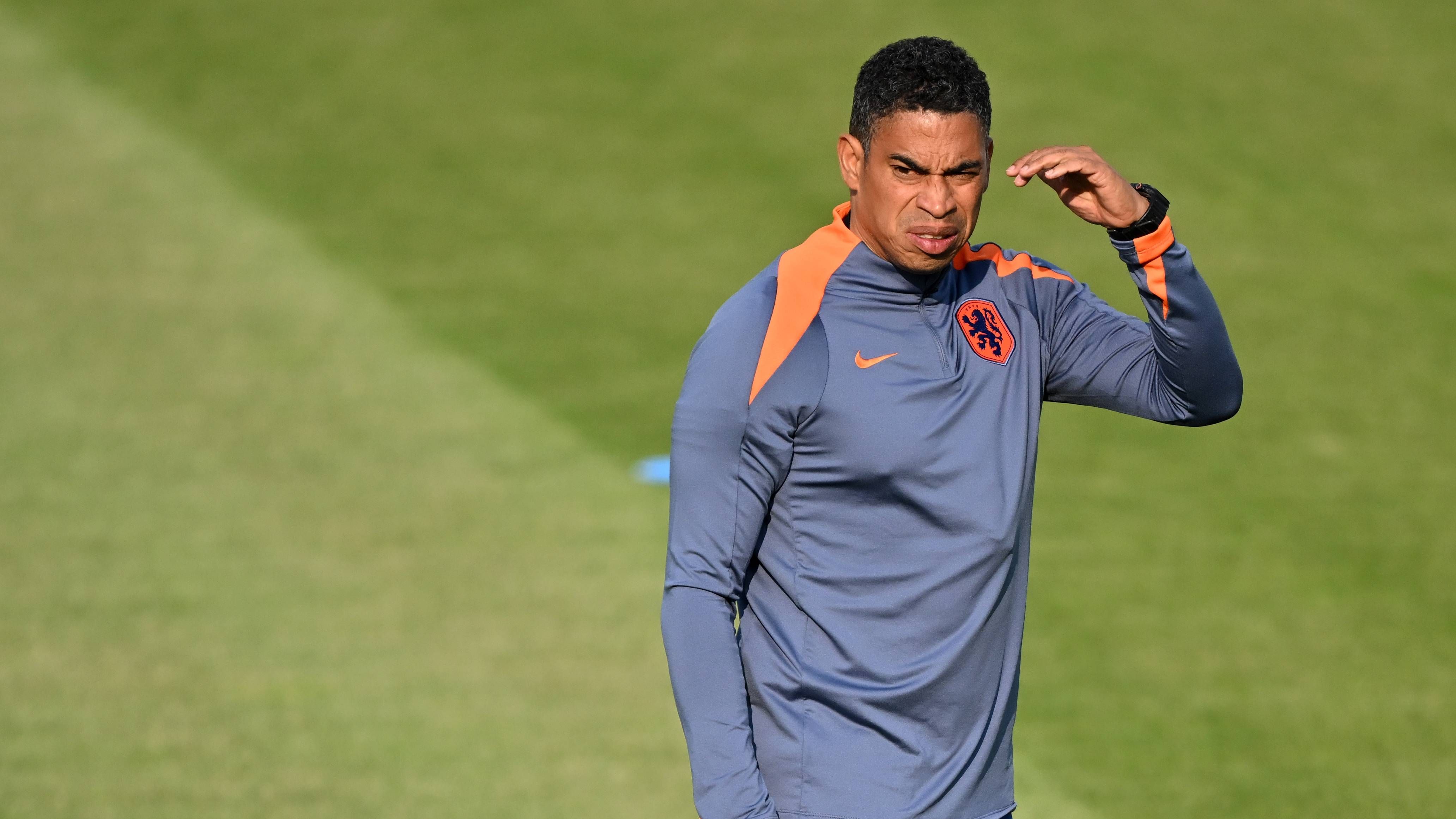 Michael Reiziger voert meerdere wijzingen door voor cruciaal EK-duel ...