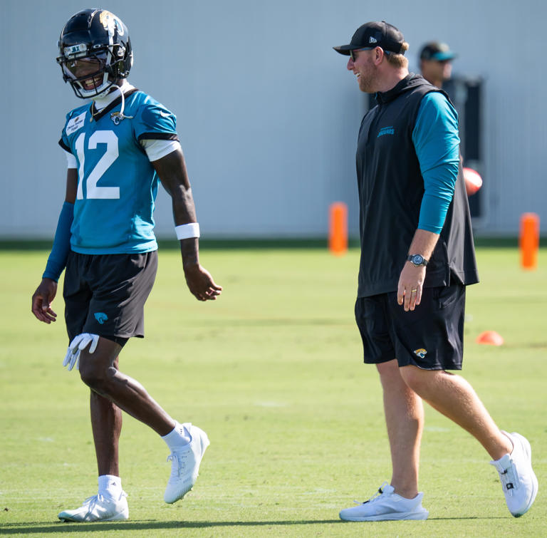 How many snaps will Travis Hunter play? Jacksonville Jaguars keeping ...