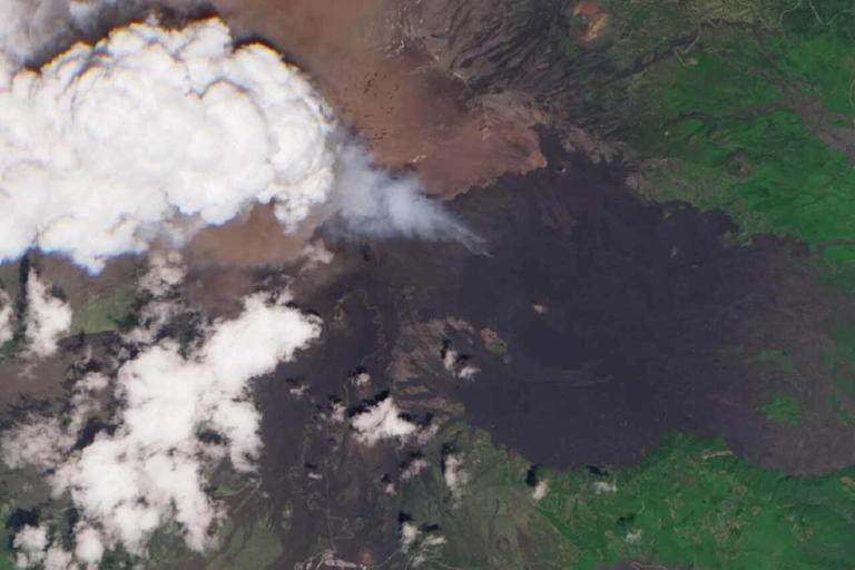 Viral : des images prises depuis l’espace montrent l’éruption du mont Etna Viral : des images prises depuis l’espace montrent l’éruption du mont Etna
