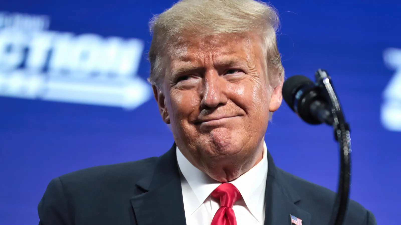 Dow futures jump as Trump signals long roads to 100% China tariffs