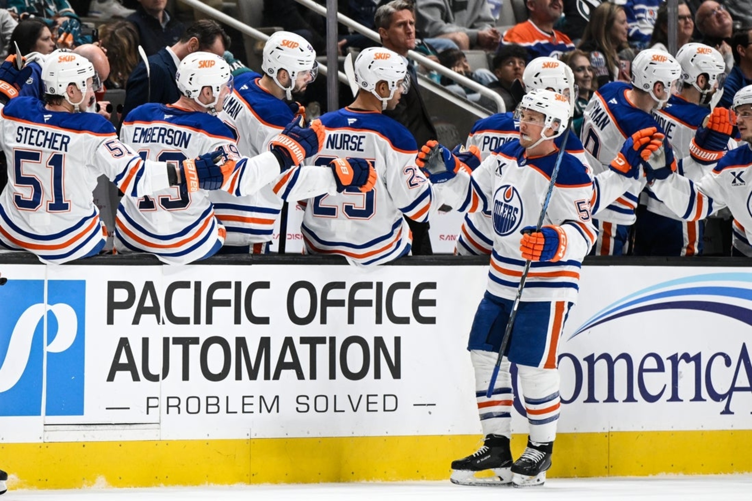 Oilers' Jeff Skinner, Troy Stecher to play in Game 4