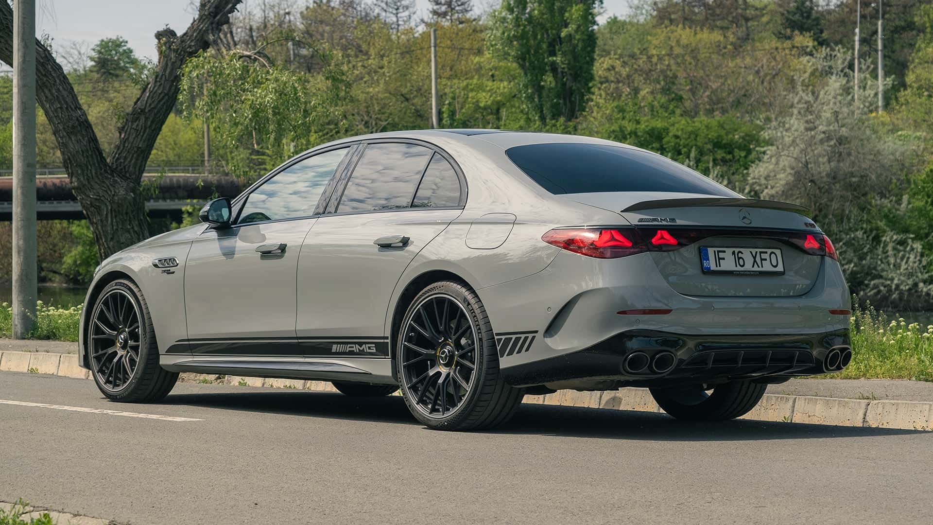 Some Plug-In Hybrid Batteries Degrade Much More Slowly Than Others